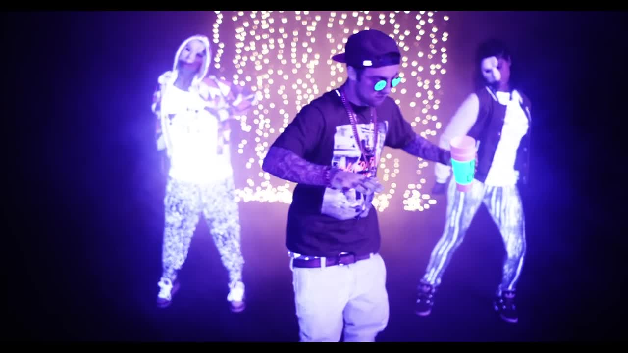 Mac Miller - Loud (Prod. by Big Jerm & Sayez) - wideo w cda.pl