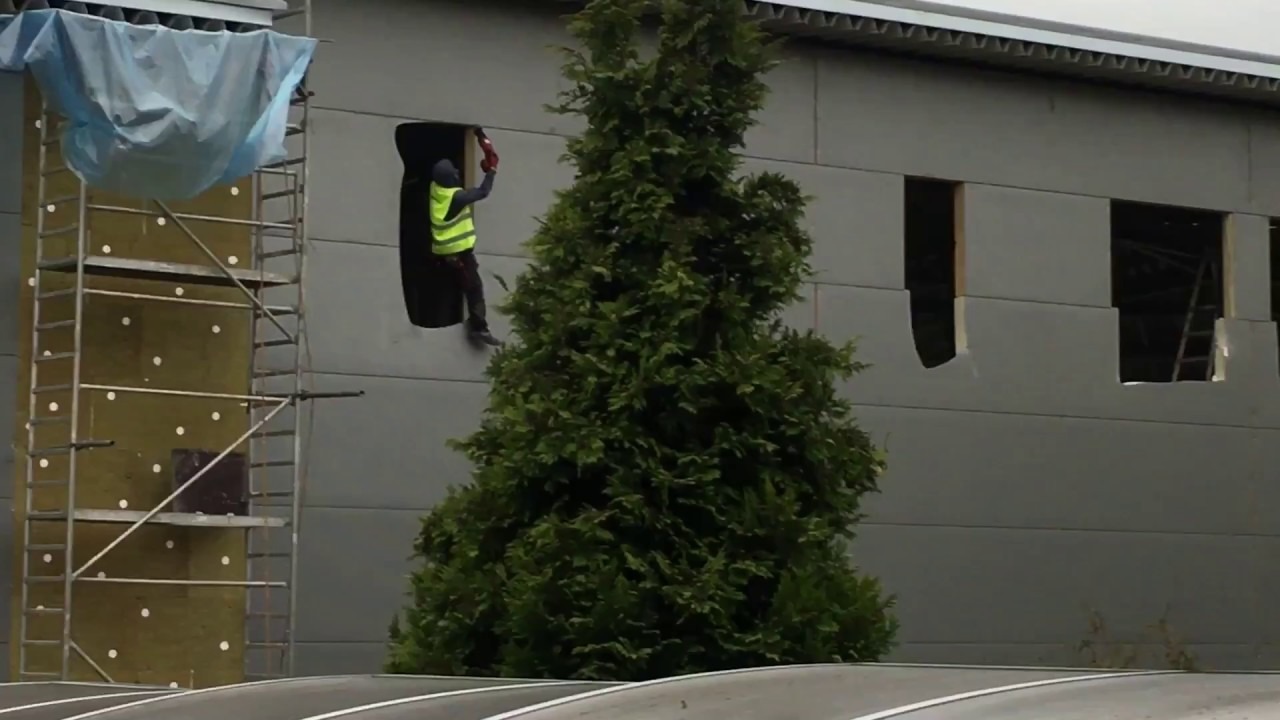 Murarz, Tynkarz, Akrobata Czyli profesjonalnie wycięte otwory na okna - CDA