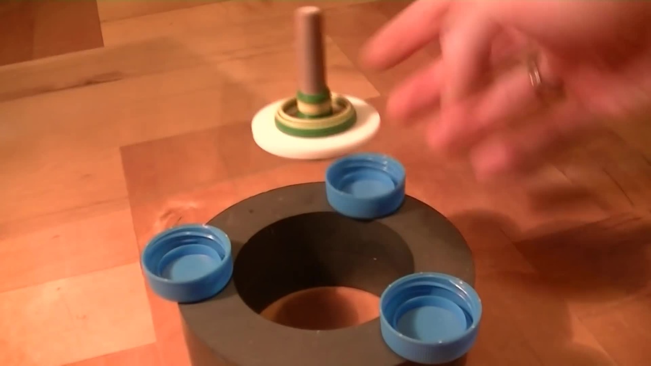 Levitron Casero - DIY - Magnetic Levitron (空中浮遊ゴマ) - CDA