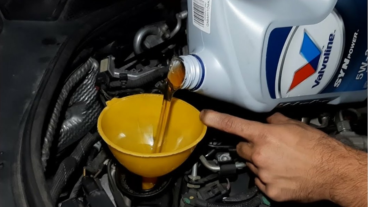 WYMIANA OLEJU w AUDI A6 C7 2. 0 TDI ULTRA + FILTR (How to change oil ...